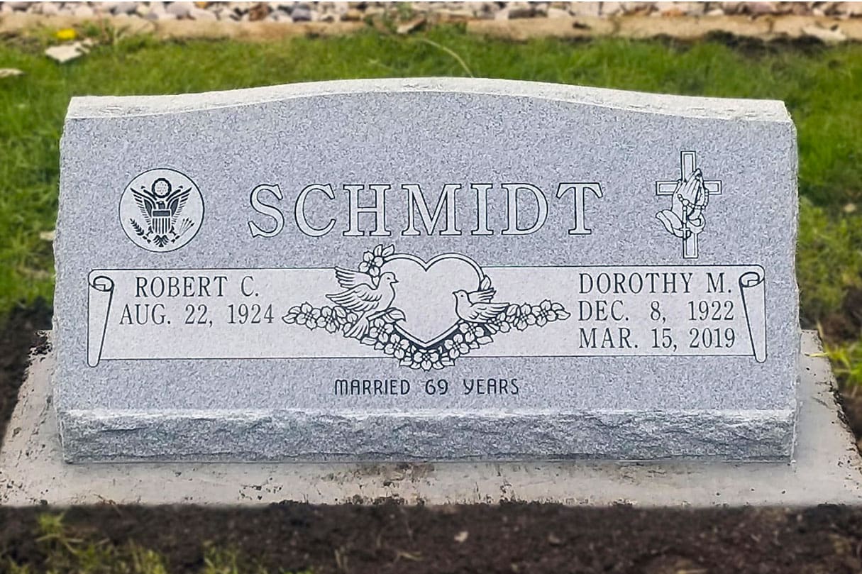 Memorial Monuments & Headstones in Oshkosh, WI | G. Reinke & Co.